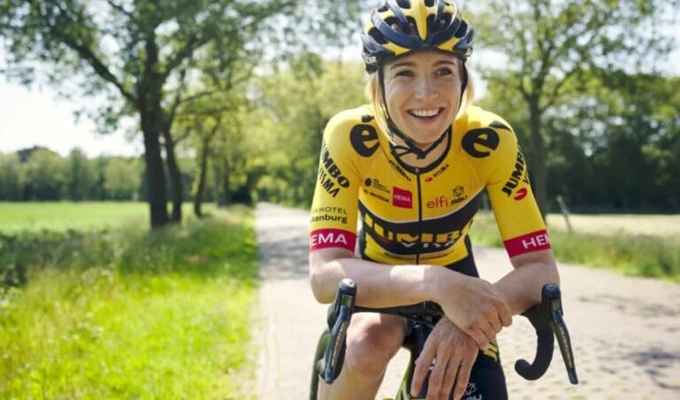 Carlijn Achtereekte renews with Jumbo-Visma for 1 year - ProCyclingUK