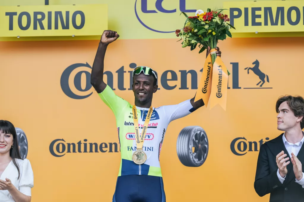 Biniam Girmay wins Tour de France stage 3 as Richard Carapaz takes ...