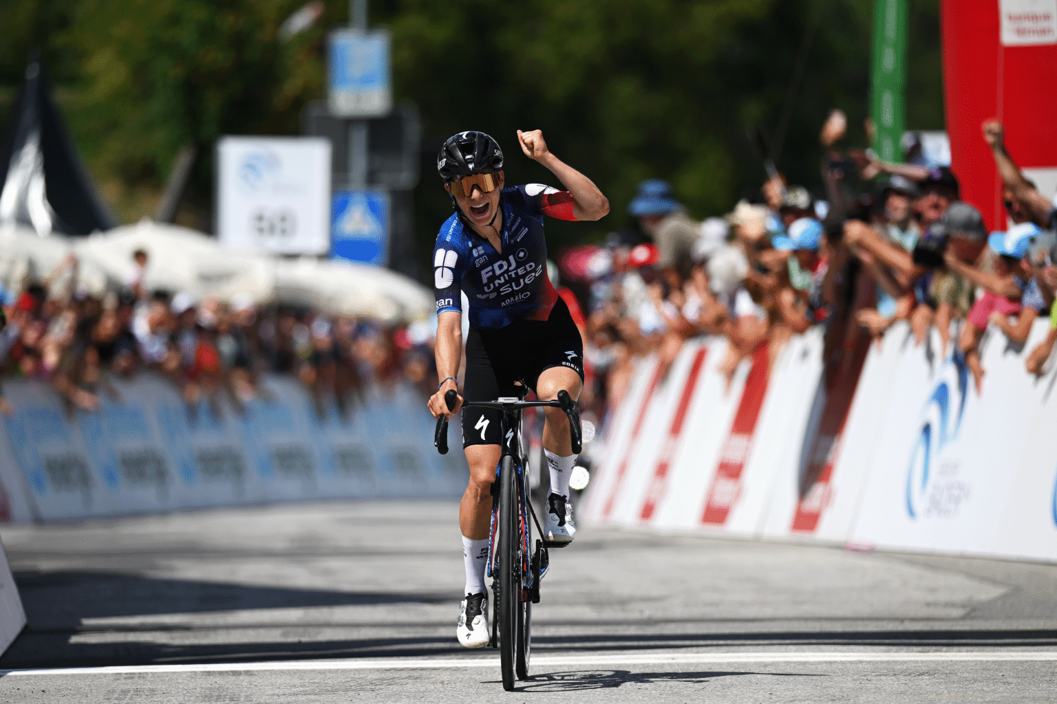 Elise Chabbey wins Stage 2 on La Tzoumaz; Urška Žigart takes yellow at ...